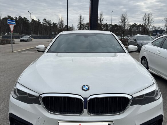 Купить б/у BMW 5 серии VII (G30/G31) 520d xDrive 2.0d AT (190 л.с.) 4WD дизель автомат в Москве ...