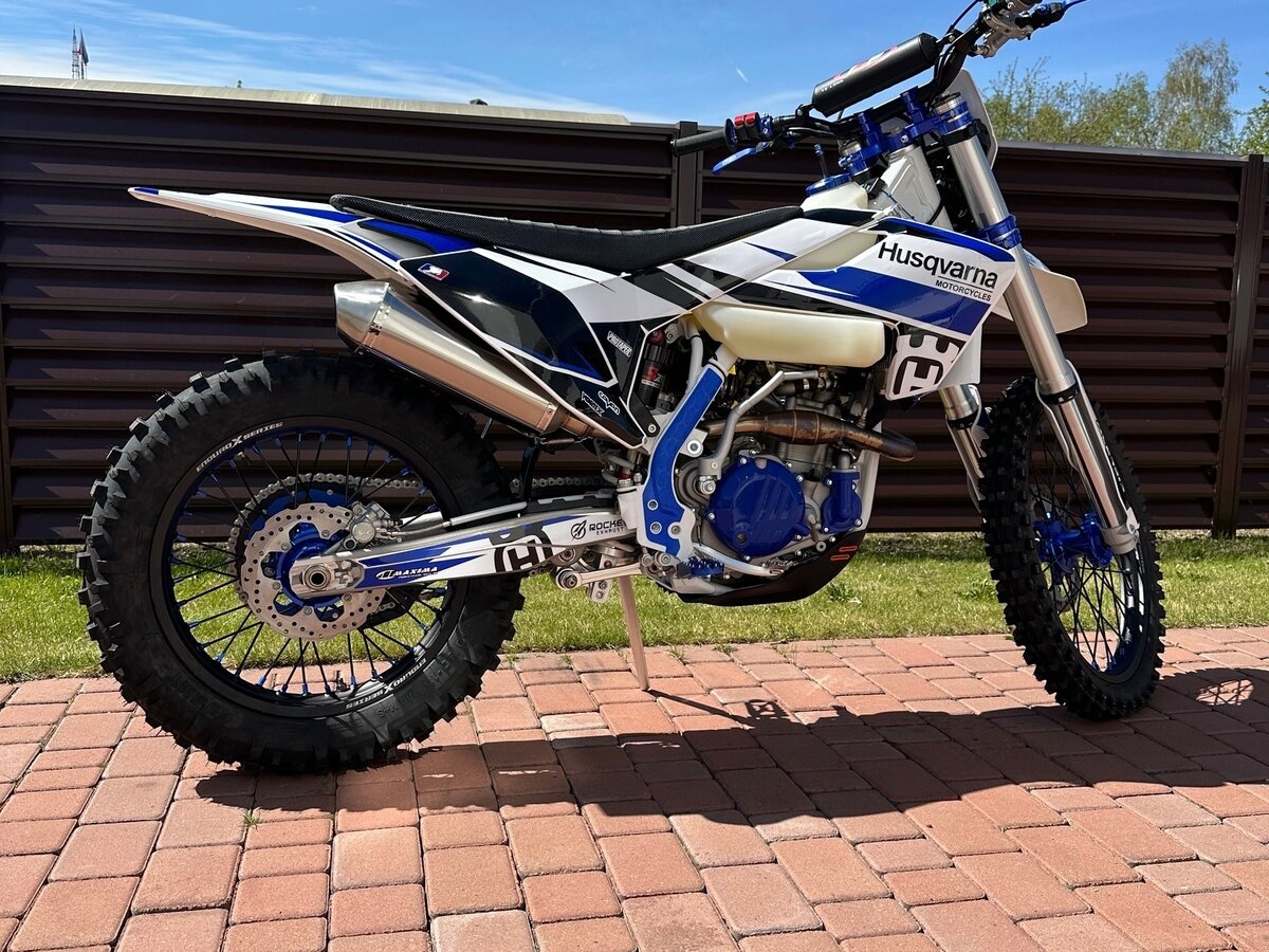 Купить б/у GR GR7 инжектор 6 передач в Красноярске: белый спортивный эндуро 2023 года по цене ...