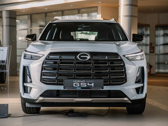 Купить новый GAC GS4 2024-2025 1.5 AMT (170 л.с.) бензин робот в Санкт-Петербурге: белый ГАК ГС4 ...