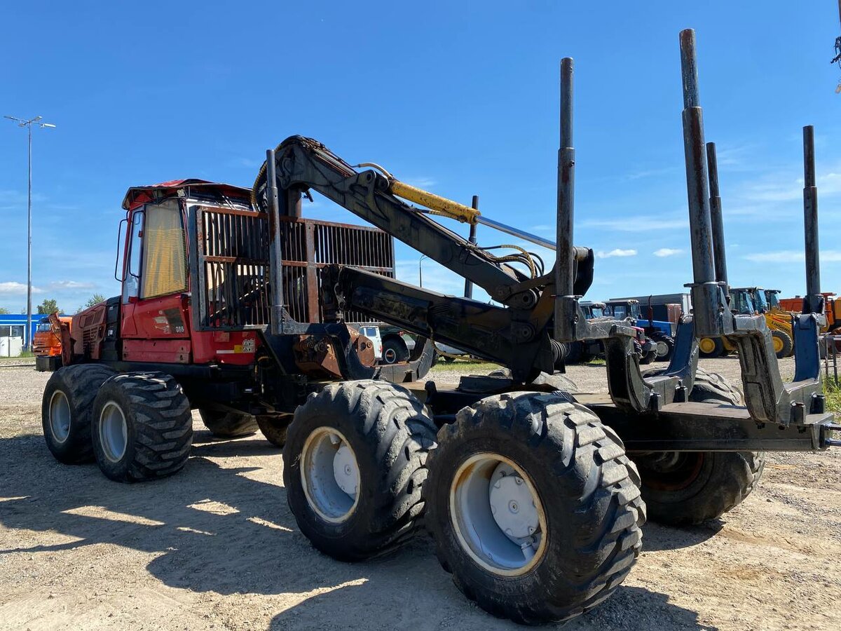 Купить б/у Komatsu 865 в Ярославле: красный форвардер 2013 года на Авто ...