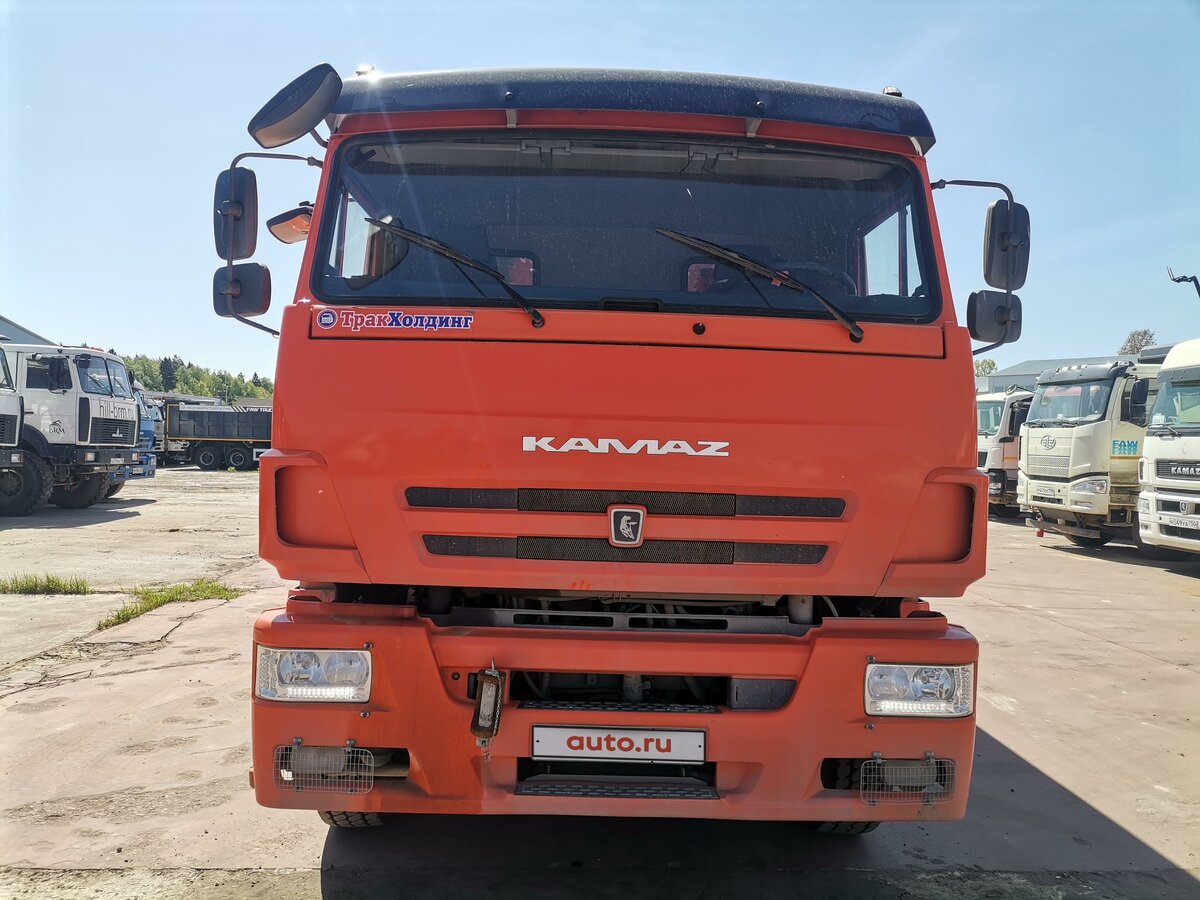 Купить б/у КамАЗ 6520 в Софьино: оранжевый самосвал 2022 года на Авто.ру ID 1120401039