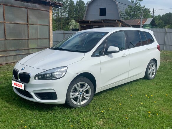 Купить б/у BMW 2 серии Gran Tourer F46 218i 1.5 AT (136 л.с.) бензин автомат в Екатеринбурге ...