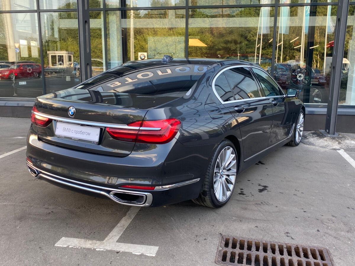 Купить б/у BMW 7 серии VI (G11/G12) 730Ld xDrive 3.0d AT (265 л.с.) 4WD ...