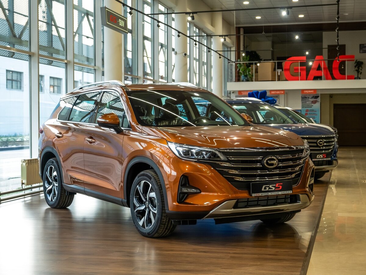 Купить новый GAC GS5 I 1.5 AT (137 л.с.) бензин автомат в Санкт-Петербурге: коричневый ГАК ГС5 I ...