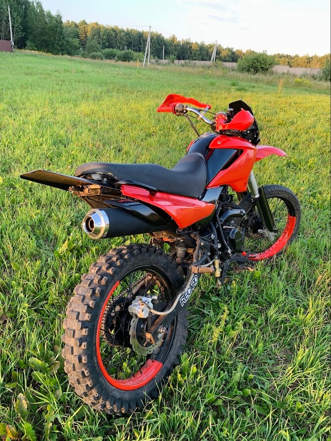 Купить б/у Stels 250 Enduro карбюратор 5 передач в Калуге: красный ...