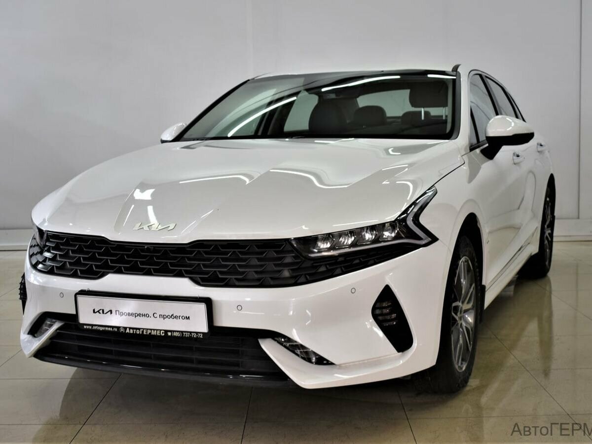 Купить б/у Kia K5 III 2.0 AT (150 л.с.) бензин автомат в Москве: белый Киа к5 III седан 2022 ...
