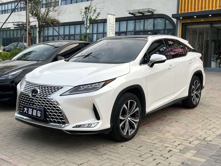 Купить б/у Lexus RX IV Рестайлинг 300 2.0 AT (238 л.с.) 4WD бензин ...