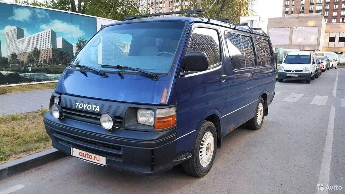 Купить б/у Toyota HiAce H100 2.0 MT (110 л.с.) бензин механика в Москве ...