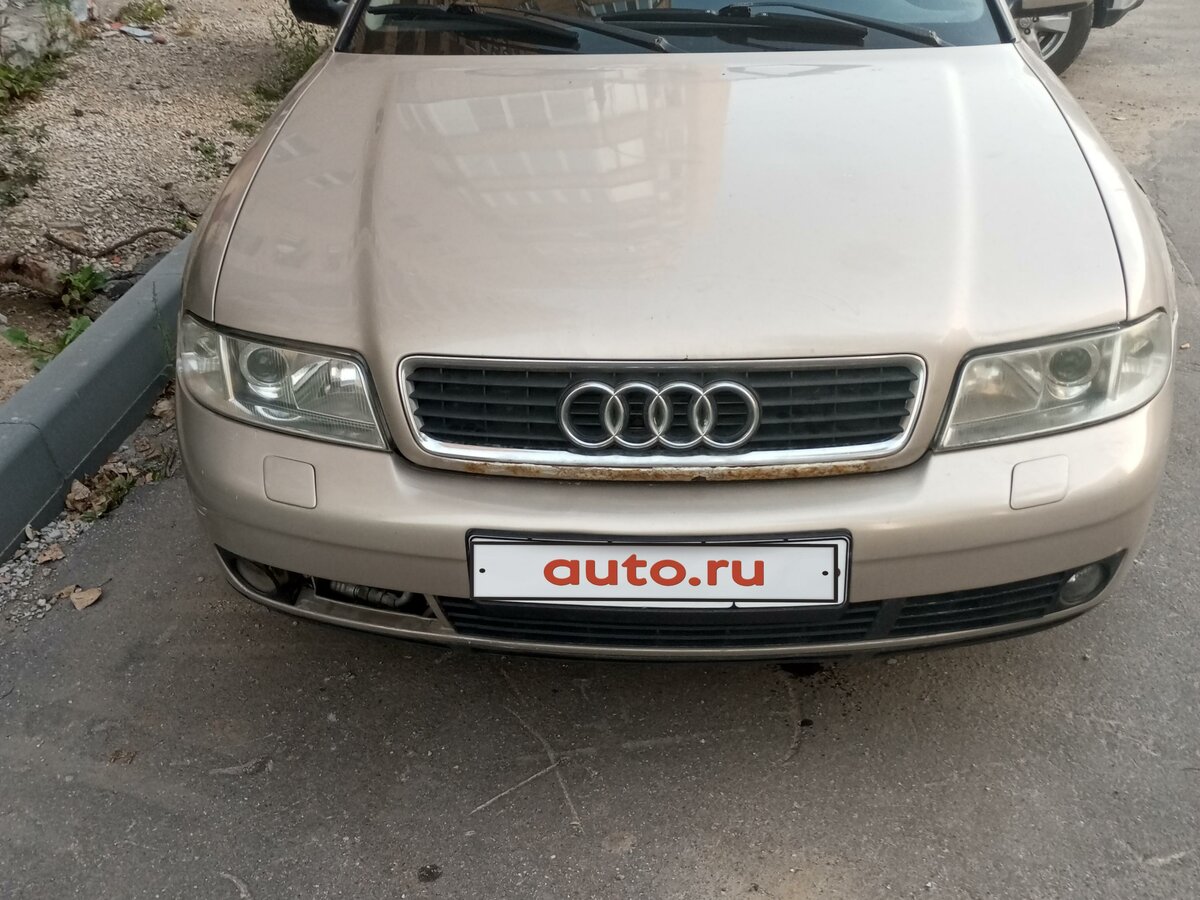 Купить б/у Audi A4 I (B5) Рестайлинг 1.6 AT (101 л.с.) бензин автомат в Москве: серебристый Ауди ...