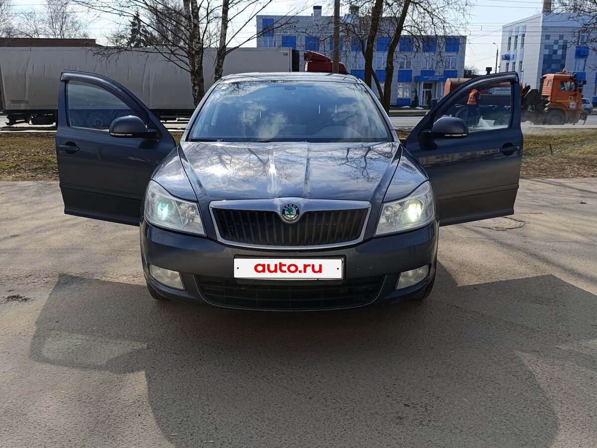 Купить б/у Skoda Octavia II (A5) Рестайлинг 1.6 MT (102 л.с.) бензин ...