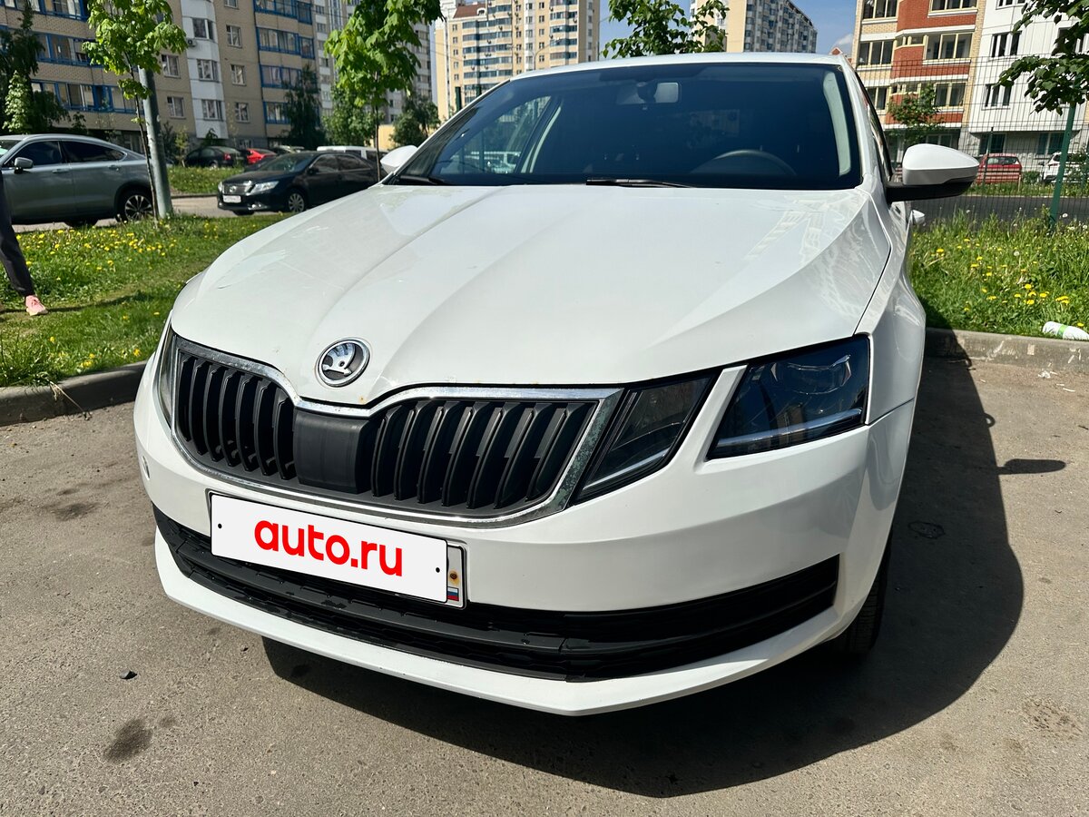Купить б/у Skoda Octavia III (A7) Рестайлинг 1.6 AT (110 л.с.) бензин ...