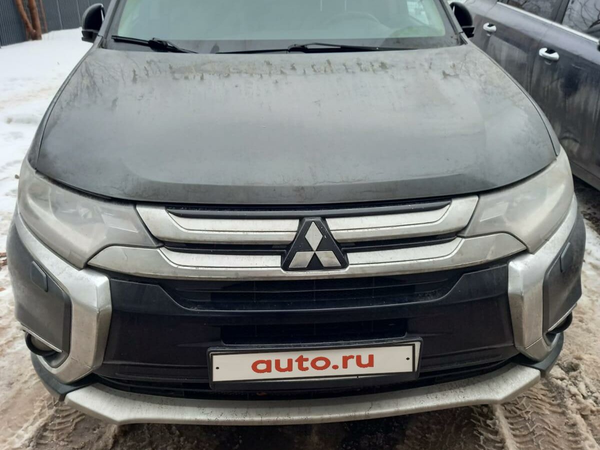 Купить б/у Mitsubishi Outlander III Рестайлинг 2 2.4 CVT (167 л.с.) 4WD ...