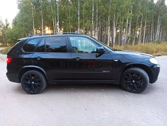 Купить б/у BMW X5 II (E70) Рестайлинг 30d 3.0d AT (245 л.с.) 4WD дизель автомат в Казани: чёрный ...
