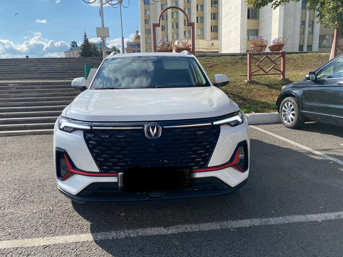 Купить б/у Changan CS35PLUS I Рестайлинг 1.4 AMT (150 л.с.) бензин робот в Саранске: белый ...