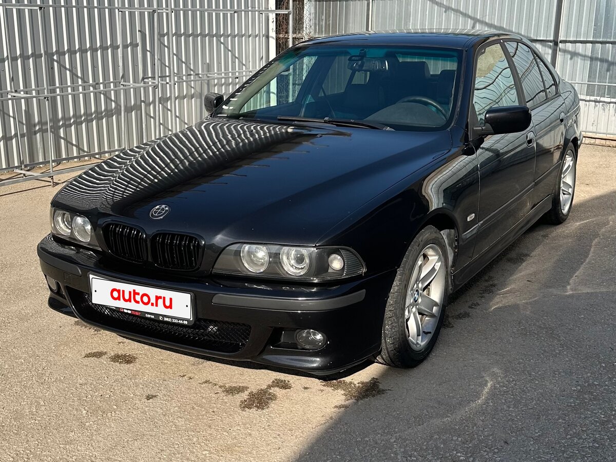 Купить б/у BMW 5 серии IV (E39) 528i 2.8 MT (193 л.с.) бензин механика в Симферополе: чёрный БМВ ...