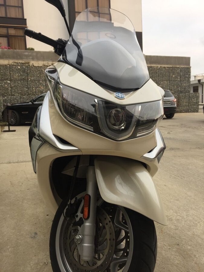 Купить б/у Piaggio X10 инжектор Вариатор в Сочи: белый 2013 года на ...