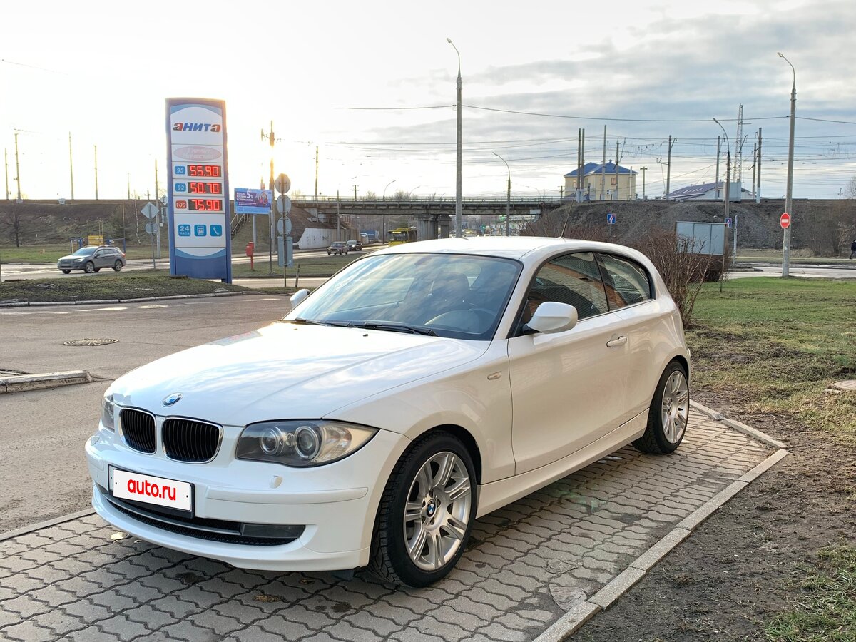 Купить б/у BMW 1 серии I (E81/E82/E87/E88) Рестайлинг 116i 1.6 AT (115 л.с.) бензин автомат в ...