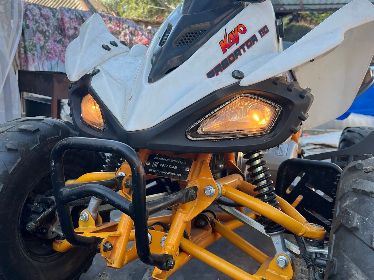 Купить б/у Kayo Basic K125 карбюратор 3 передачи в Коньшине: белый мотоцикл повышенной ...