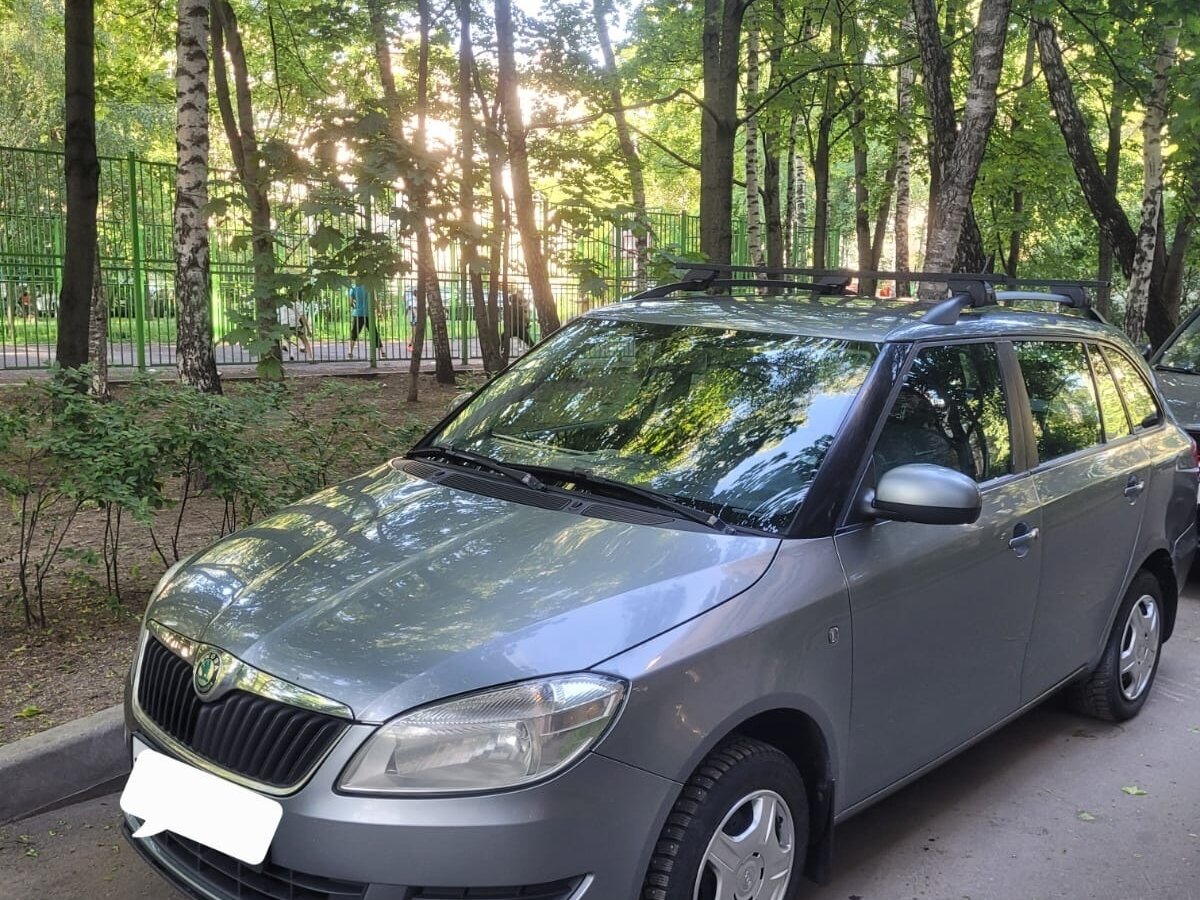 Купить б/у Skoda Fabia II Рестайлинг 1.4 MT (86 л.с.) бензин механика в ...