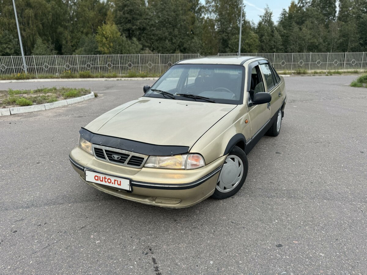 Купить б/у Daewoo Nexia I 1.5 MT (85 л.с.) бензин механика в Санкт-Петербурге: бежевый Дэу ...