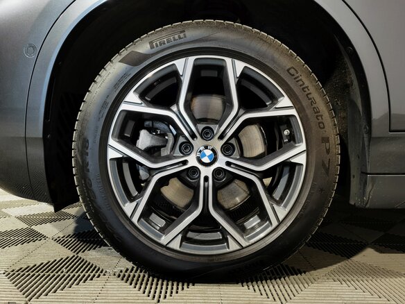 Купить б/у BMW X2 I (F39) xDrive20i 2.0 AT (192 л.с.) 4WD бензин ...