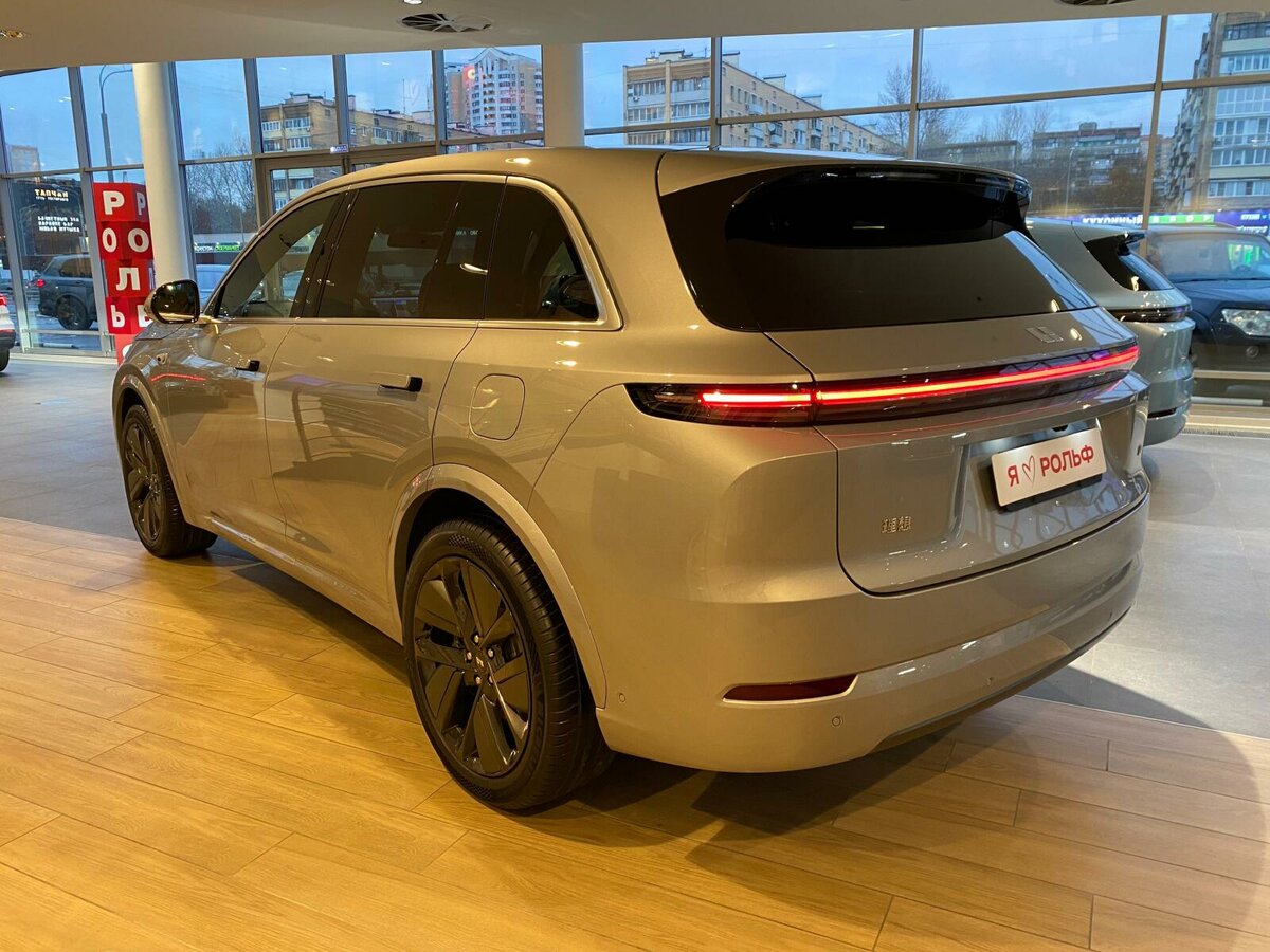 Купить новый LiXiang L7 I Рестайлинг 52.3 kWh 1.5hyb AT (449 л.с.) 4WD ...