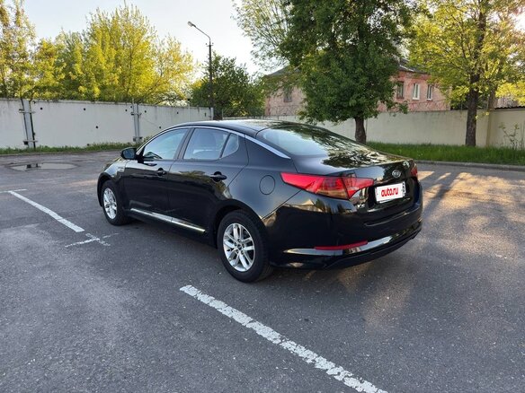 Купить б/у Kia K5 I 2.0 AT (144 л.с.) газ автомат в Могилёве: чёрный Киа к5 I седан 2011 года на ...