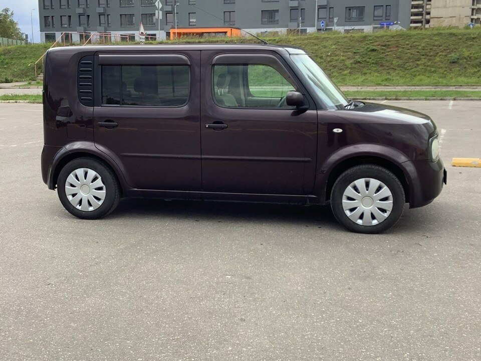 Купить б/у Nissan Cube II (Z11) Cubic 1.5 AT (109 л.с.) бензин автомат в Москве: коричневый ...