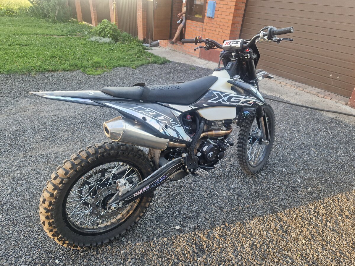 Купить б/у XGZ K26-NB300 карбюратор 6 передач в Кемерове: чёрный внедорожный эндуро 2024 года по ...