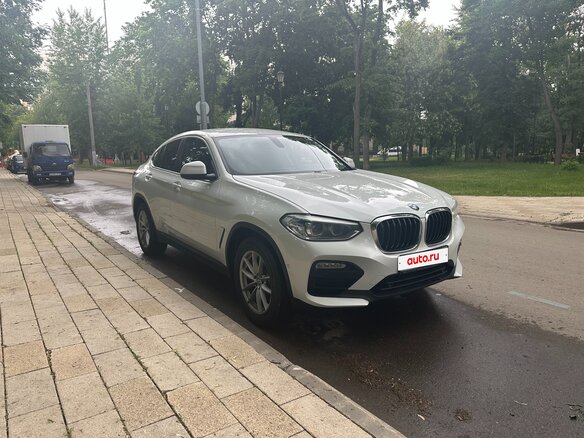 Купить б/у BMW X4 II (G02) 20i 2.0 AT (184 л.с.) 4WD бензин автомат в Москве: белый БМВ Х4 II ...