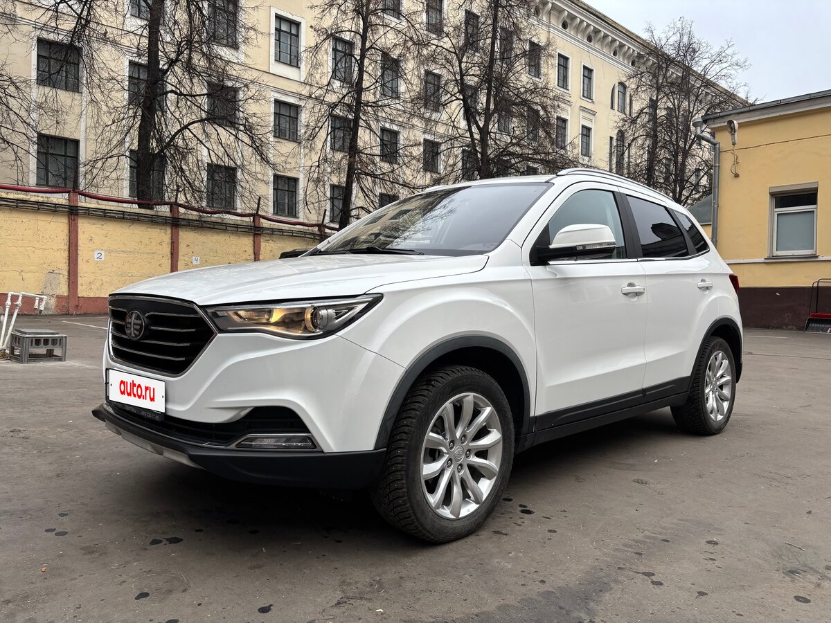 Купить б/у FAW Besturn X40 I 1.6 MT (108 л.с.) бензин механика в Москве ...