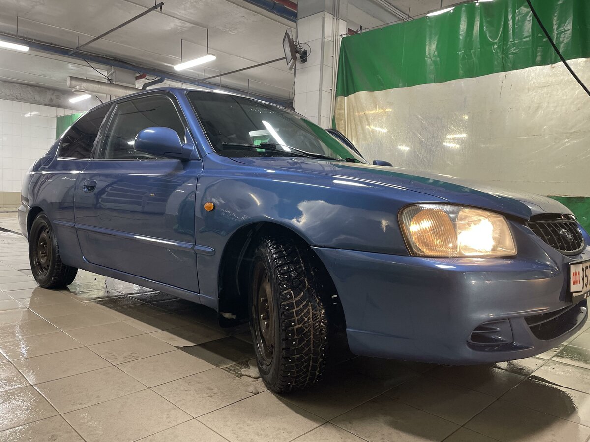 Купить б/у Hyundai Accent II 1.6 AT (105 л.с.) бензин автомат в Москве ...