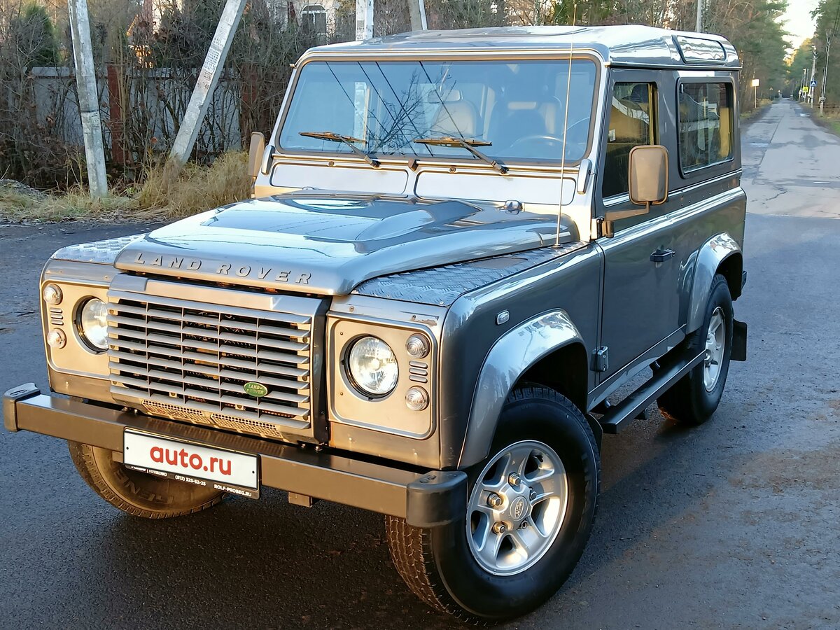 Купить б/у Land Rover Defender I Рестайлинг 90 2.4d MT (122 л.с.) 4WD ...