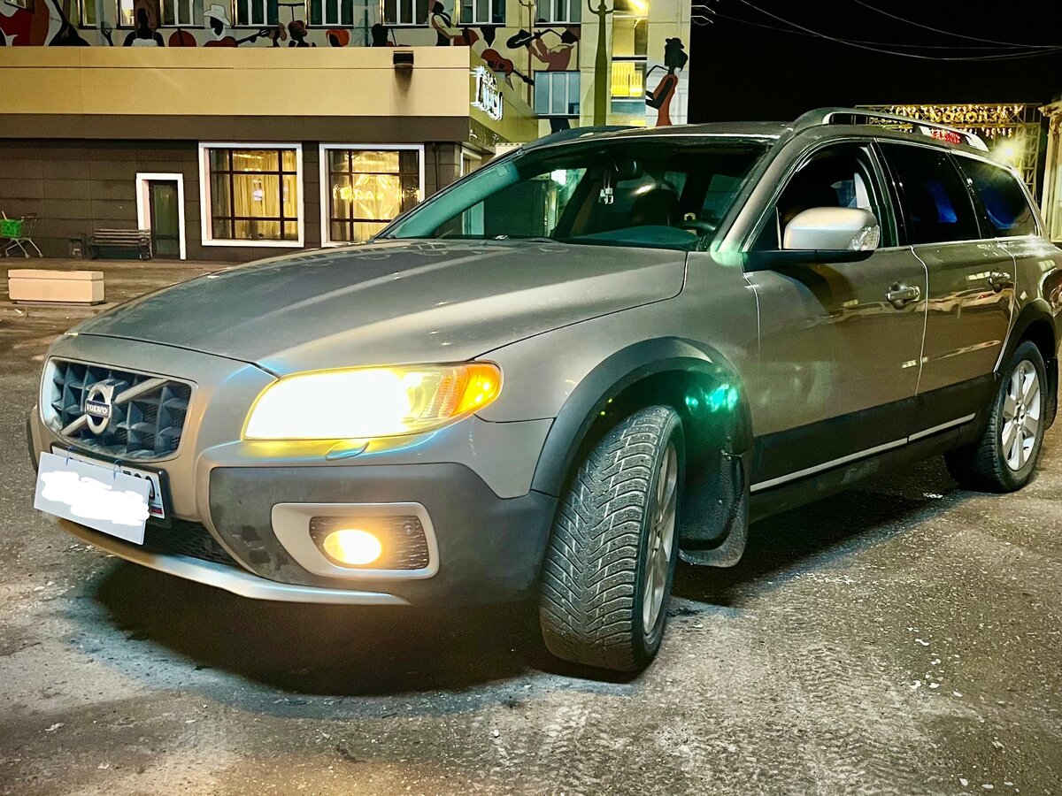 Купить б/у Volvo XC70 II 3.2 AT (238 л.с.) 4WD бензин автомат в Ступино: бежевый Вольво XC70 II ...