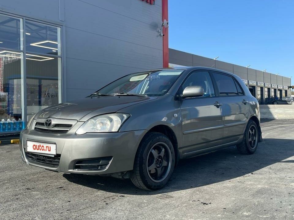 Купить б/у Toyota Corolla IX (E120, E130) Рестайлинг 1.6 MT (110 л.с.) бензин механика в ...