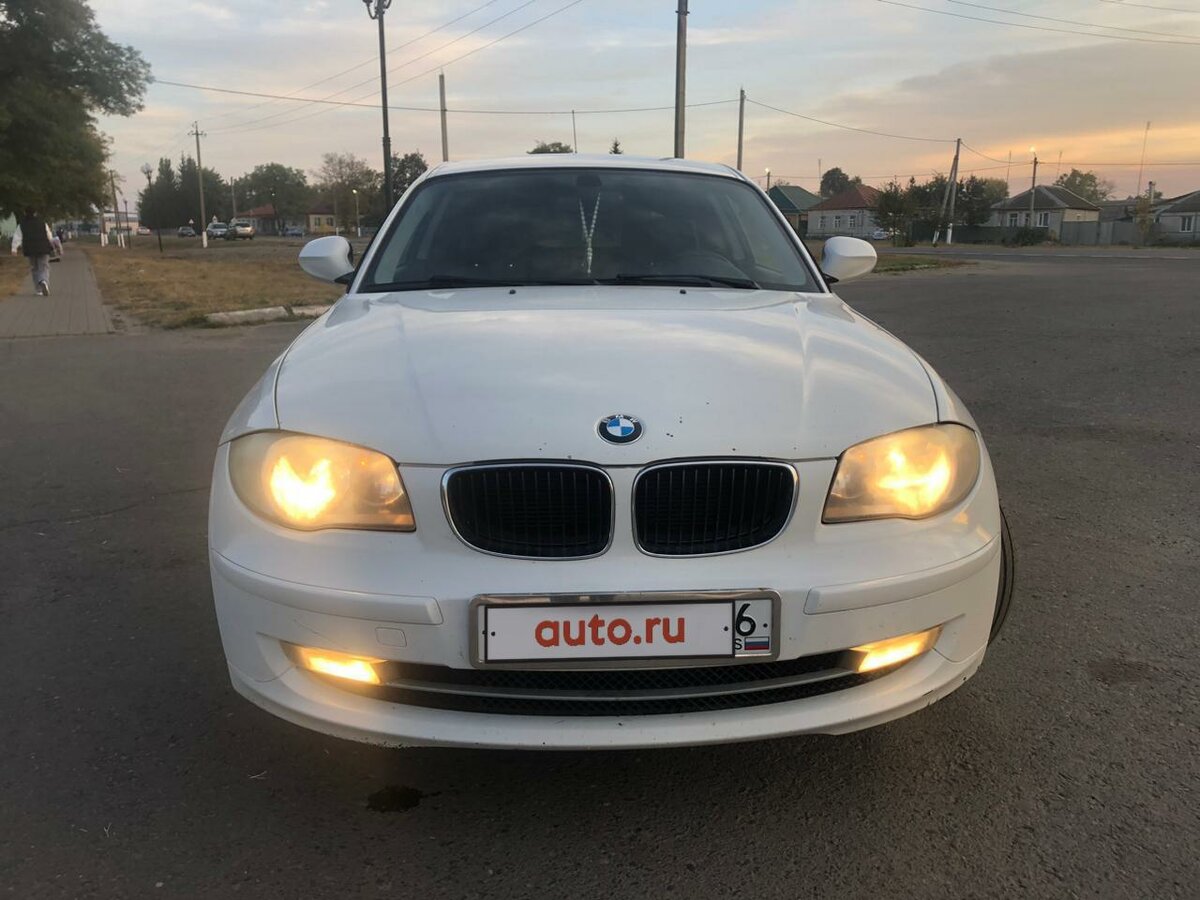 Купить б/у BMW 1 серии I (E81/E82/E87/E88) Рестайлинг 116i 1.6 AT (115 л.с.) бензин автомат в ...