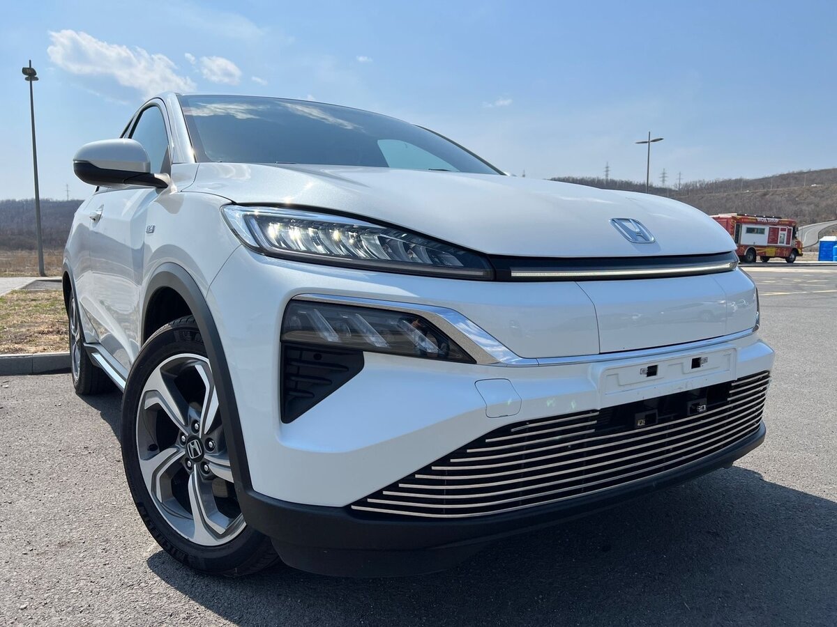 Купить б/у Ciimo (Dongfeng-Honda) M-NV I Electro AT (120.0 кВт) электро ...