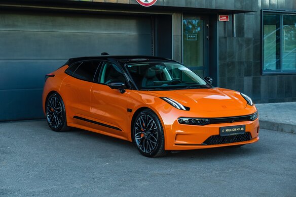 Купить б/у Zeekr 001 I 100 kWh Electro AT (400.0 кВт) 4WD электро ...