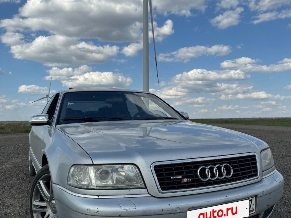 Купить б/у Audi S8 I (D2) Рестайлинг 4.2 AT (360 л.с.) 4WD бензин автомат в Москве: белый Ауди ...