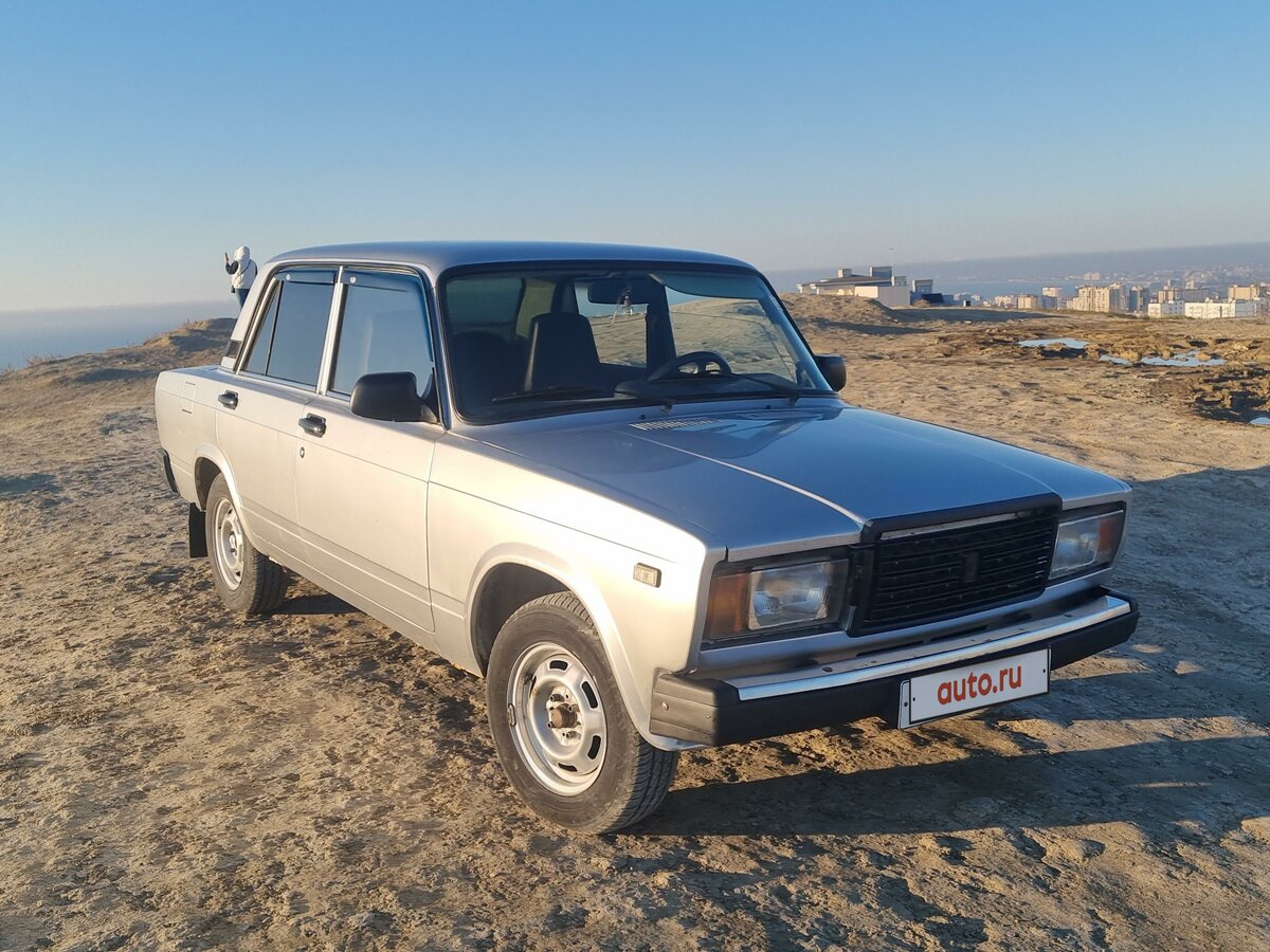 Купить б/у Lada (ВАЗ) 2107 1982-2012 1.6 MT (74 л.с.) бензин механика в Супсехе: серебристый ...