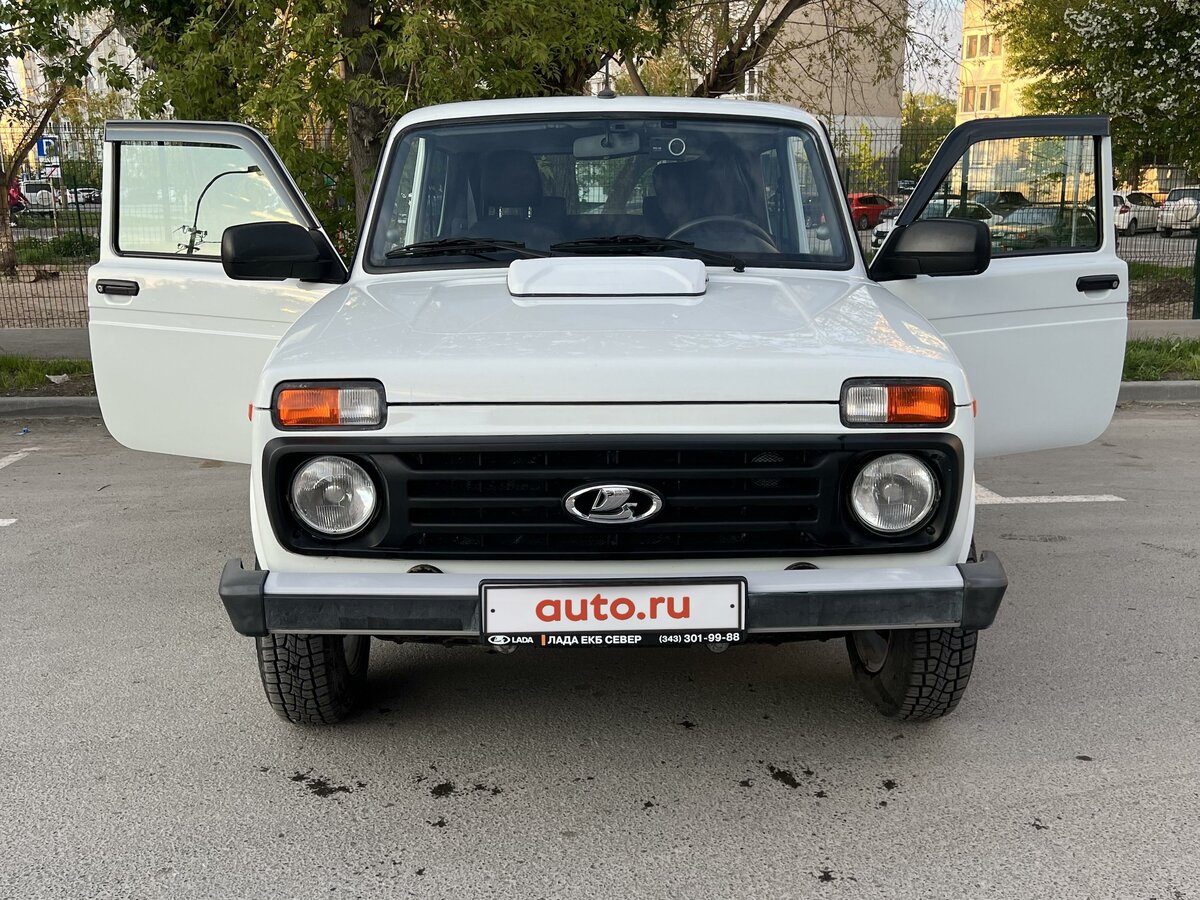 Купить б/у Lada (ВАЗ) Niva Legend 2021-2025 1.7 MT (83 л.с.) 4WD бензин ...