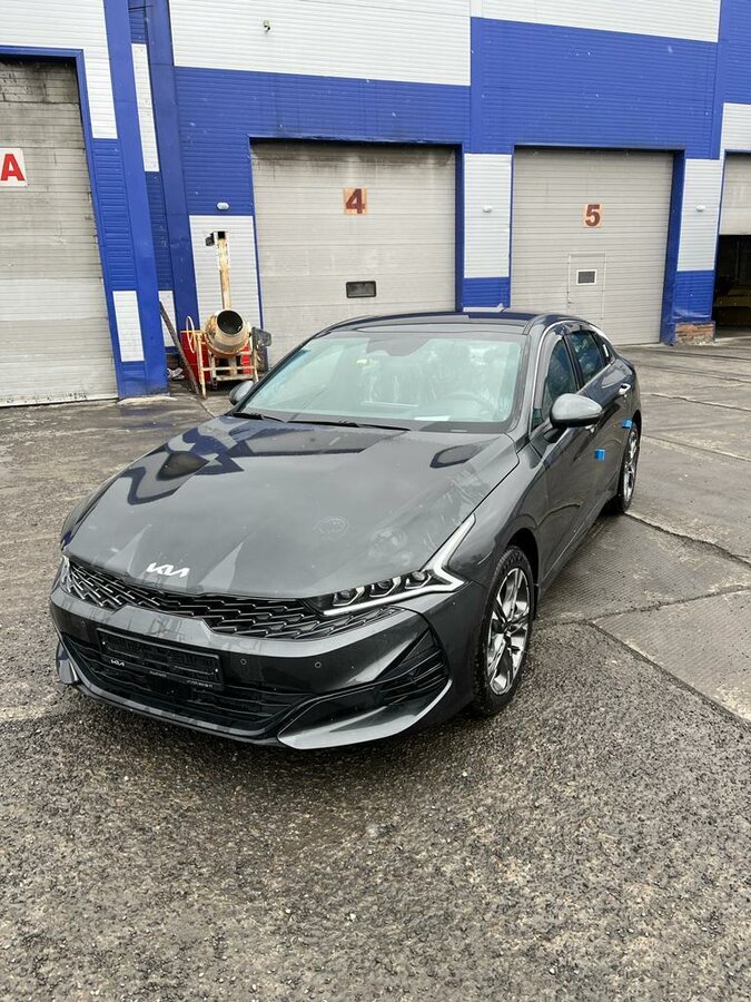 Купить б/у Kia K5 III 2.5 AT (194 л.с.) бензин автомат в Новосибирске: серый Киа к5 III седан ...