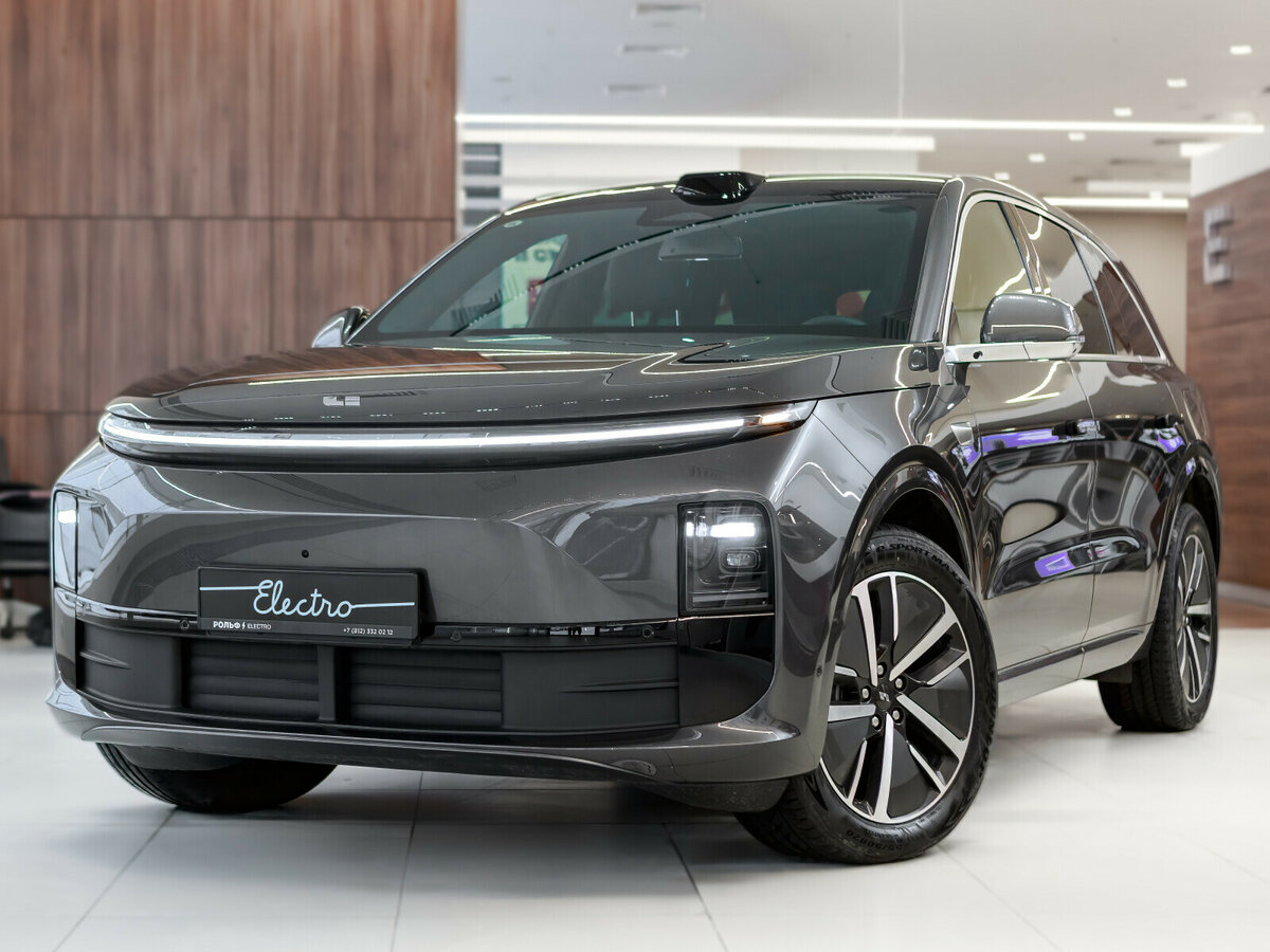 Купить новый LiXiang L6 2024-2025 1.5hyb AT (408 л.с.) 4WD гибрид ...