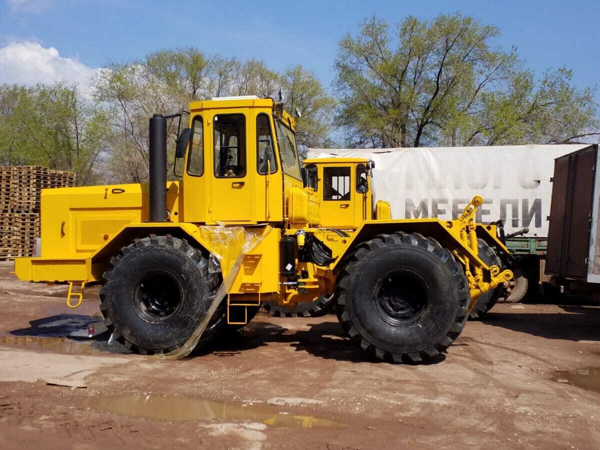 Купить б/у Кировец К-701 в Энгельсе: жёлтый колесный трактор 1990 года ...