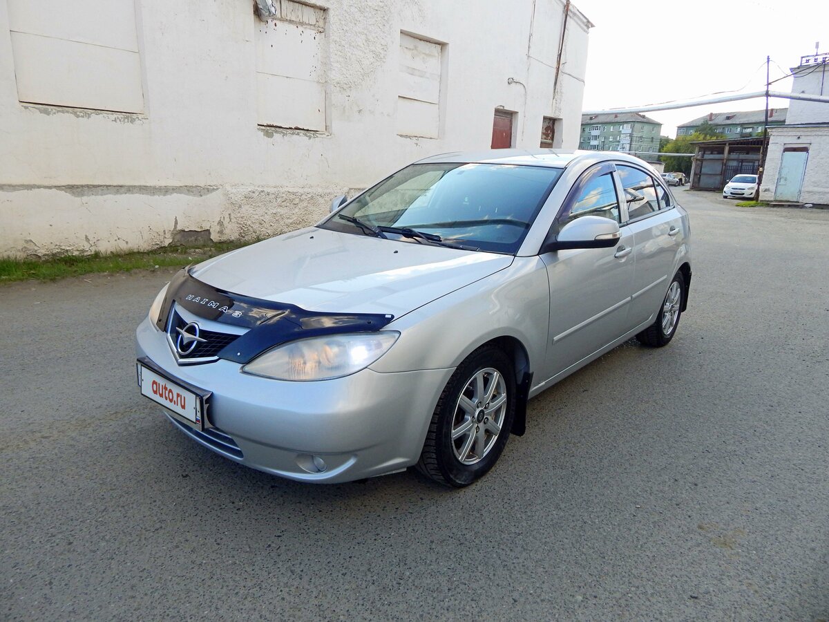 Купить б/у Haima 3 2010-2013 1.8 MT (112 л.с.) бензин механика в Екатеринбурге: серебристый ...