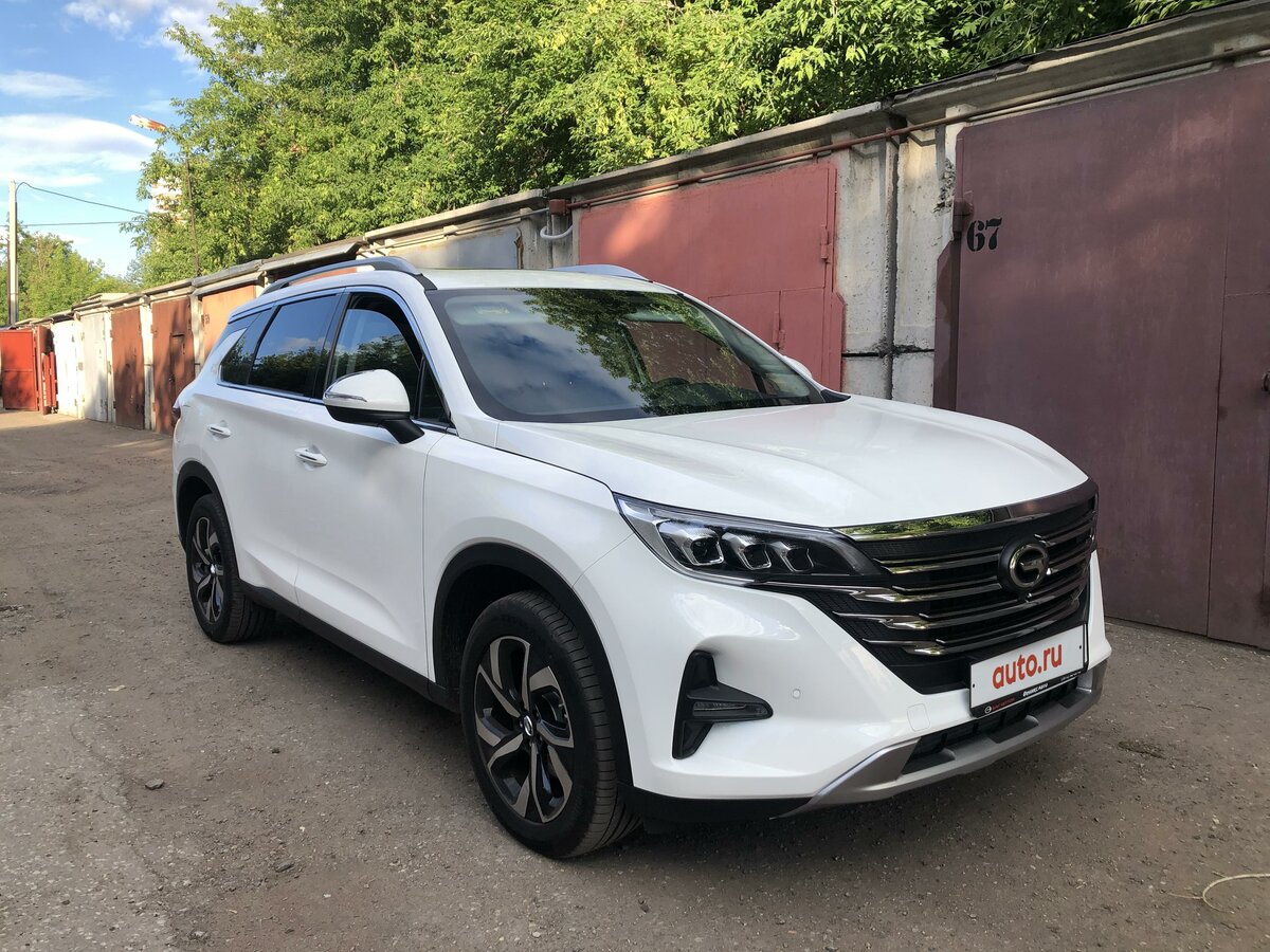 Купить б/у GAC GS5 I 1.5 AT (137 л.с.) бензин автомат в Омске: белый ГАК ГС5 I внедорожник 5 ...