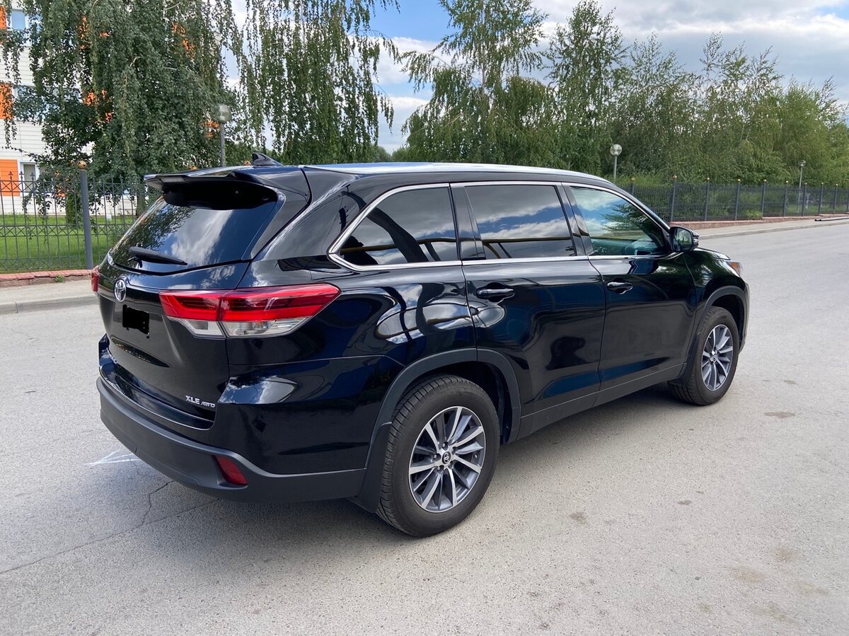 Купить б/у Toyota Highlander III (U50) Рестайлинг 3.5 AT (249 л.с.) 4WD ...