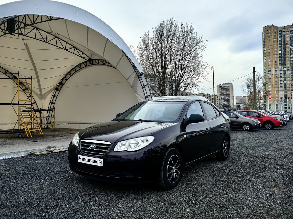 Купить б/у Hyundai Elantra IV (HD) 1.6 MT (122 л.с.) бензин механика в ...