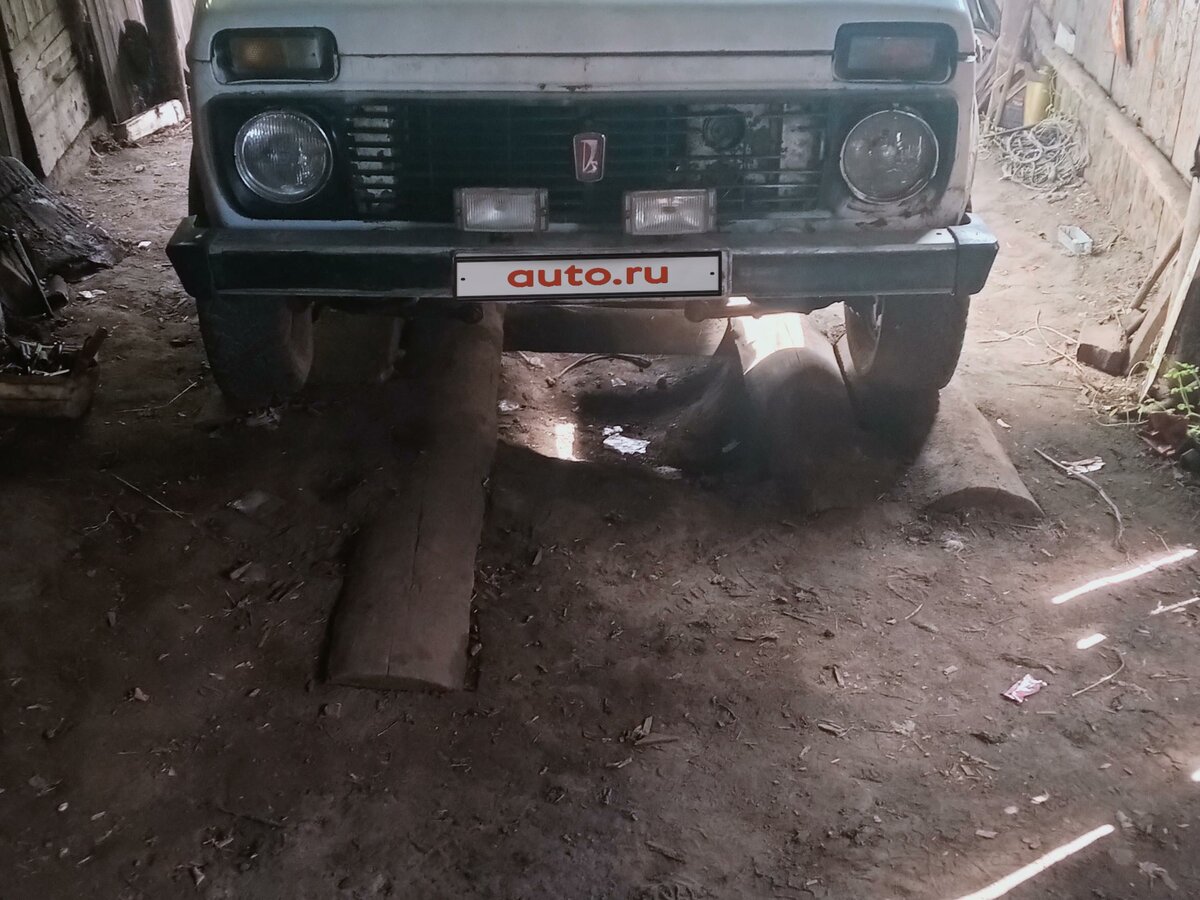 Купить б/у Lada (ВАЗ) 2121 (4x4) I 1.6 MT (80 л.с.) 4WD бензин механика в Барнауле: белый Лада ...