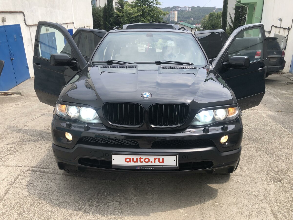 Купить б/у BMW X5 I (E53) Рестайлинг 4.8is 4.8 AT (360 л.с.) 4WD бензин автомат в Алуште: чёрный ...